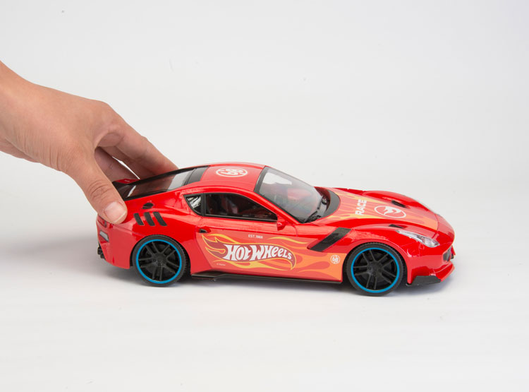 Ripley - VEHICULO HOT WHEELS FRICTION SPRINT RACER