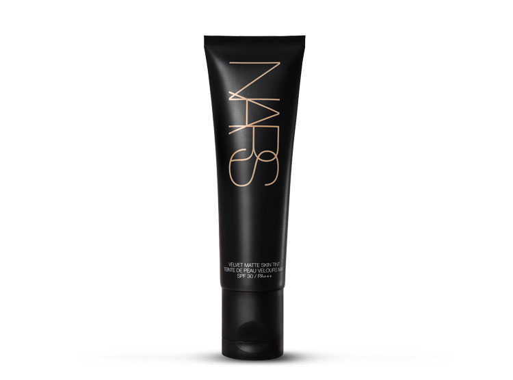 BASE NARS ST. MORITZ VELVET MATTE