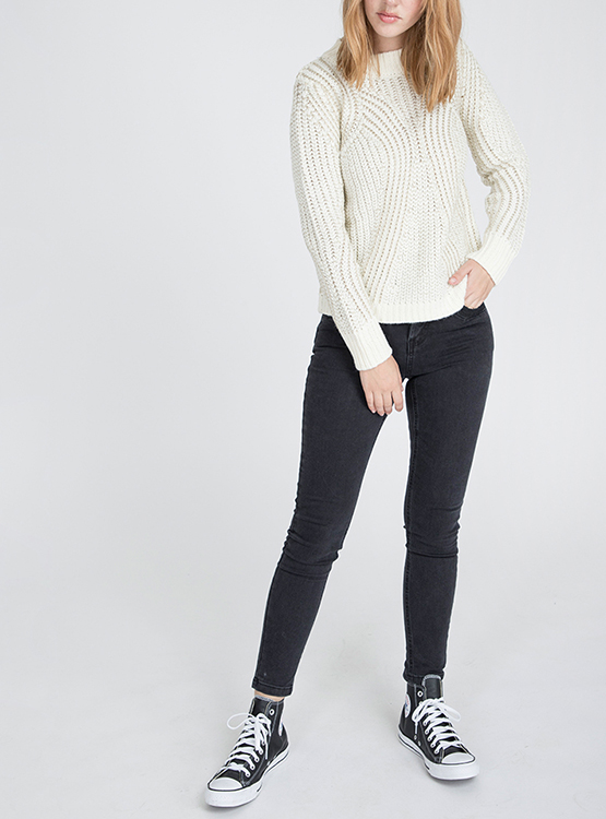SWEATER IO CON TRENZA EN LUREX DORADO